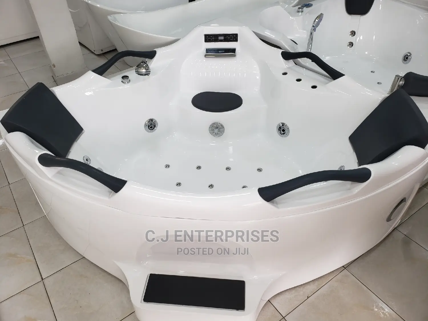 Jacuzzi Bath Family Size in Ajah - Plumbing & Water Systems, C J ...