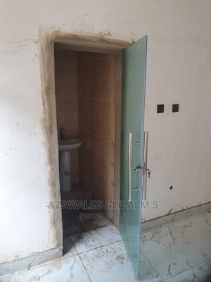 Frameless Hing Door in Lekki - Doors, Azeez Olawale Shamsudeen | Jiji.ng