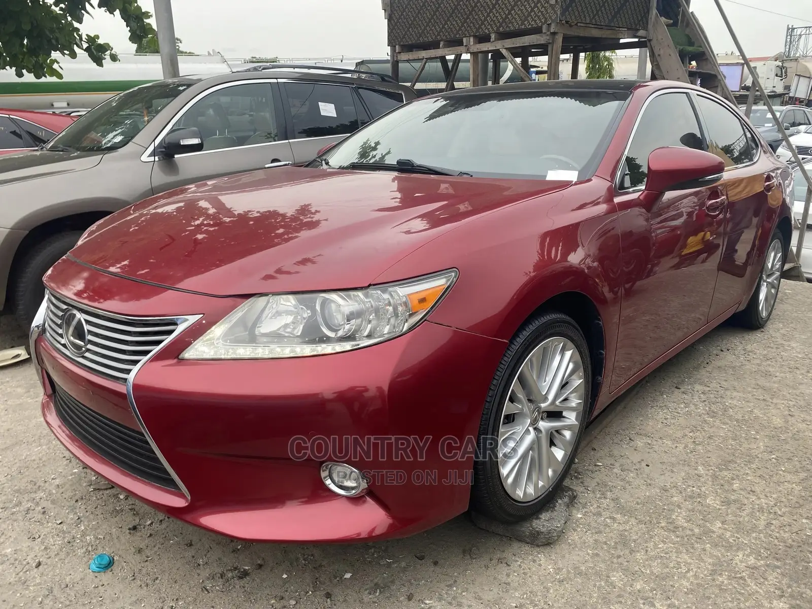 Lexus ES 350 FWD 2014 Red in Apapa - Cars, Country Cars | Jiji.ng