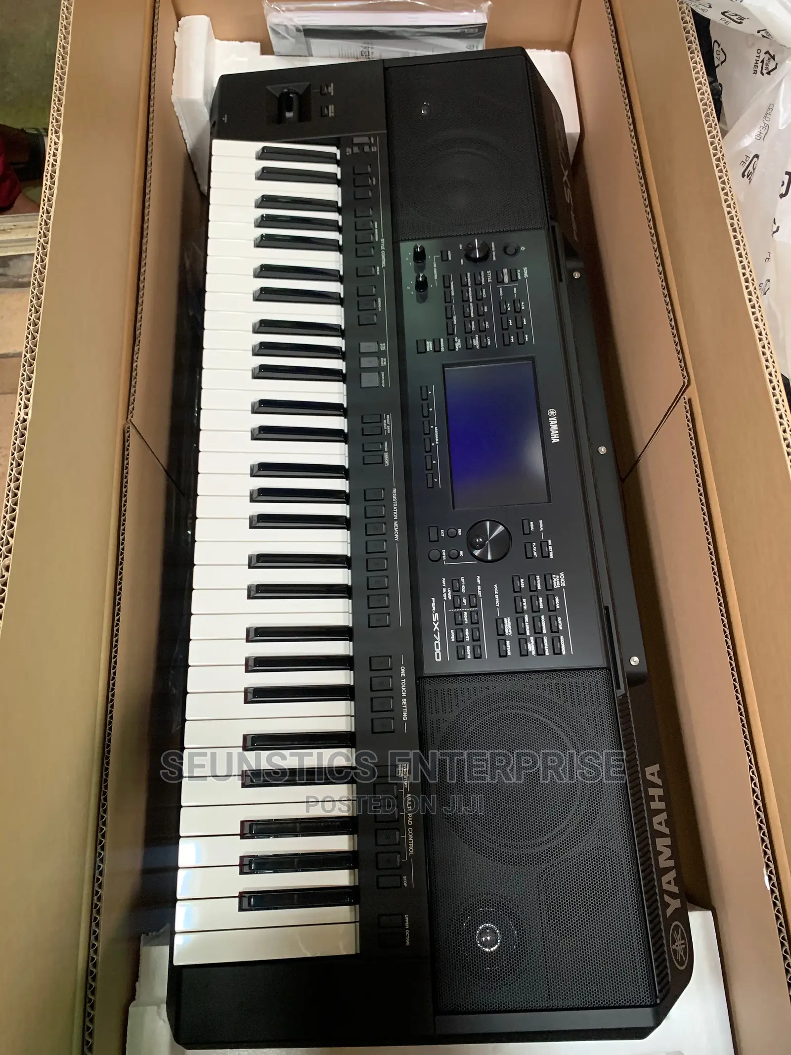 Original Yamaha PSR SX 700 Keyboard/Piano in Ikeja - Musical ...