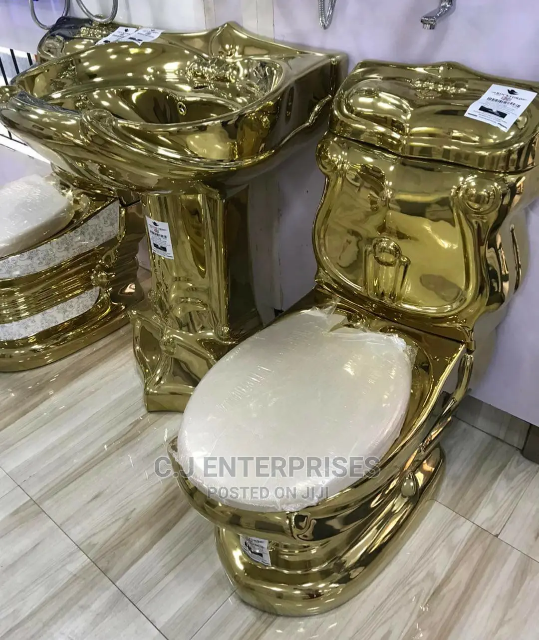 Golden Wc Set in Ikeja - Plumbing & Water Systems, C J Enterprise | Jiji.ng