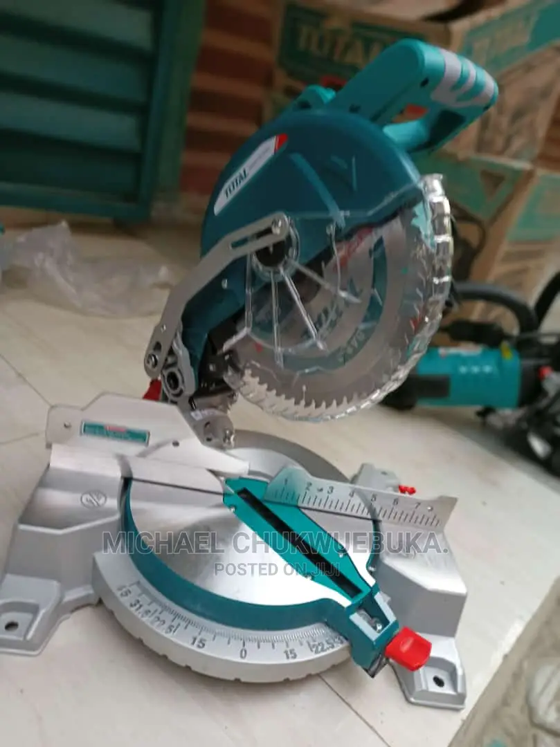 Total Mitre Saw 1400w in Lagos Island (Eko) - Electrical Hand Tools, Michael Chukwuebuka | Jiji.ng