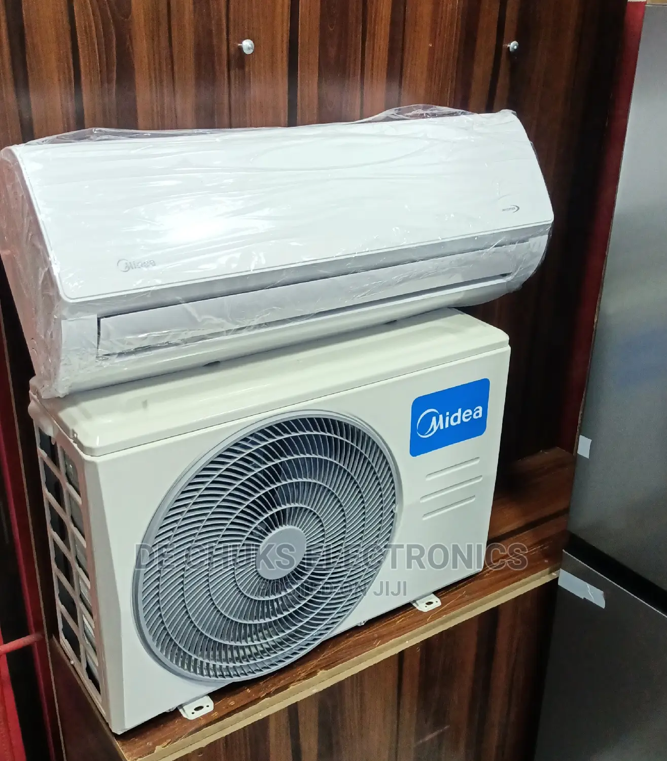 Brand New MIDEA 1hp Copper Inverter Air Conditioner(Big E) in Gbagada ...