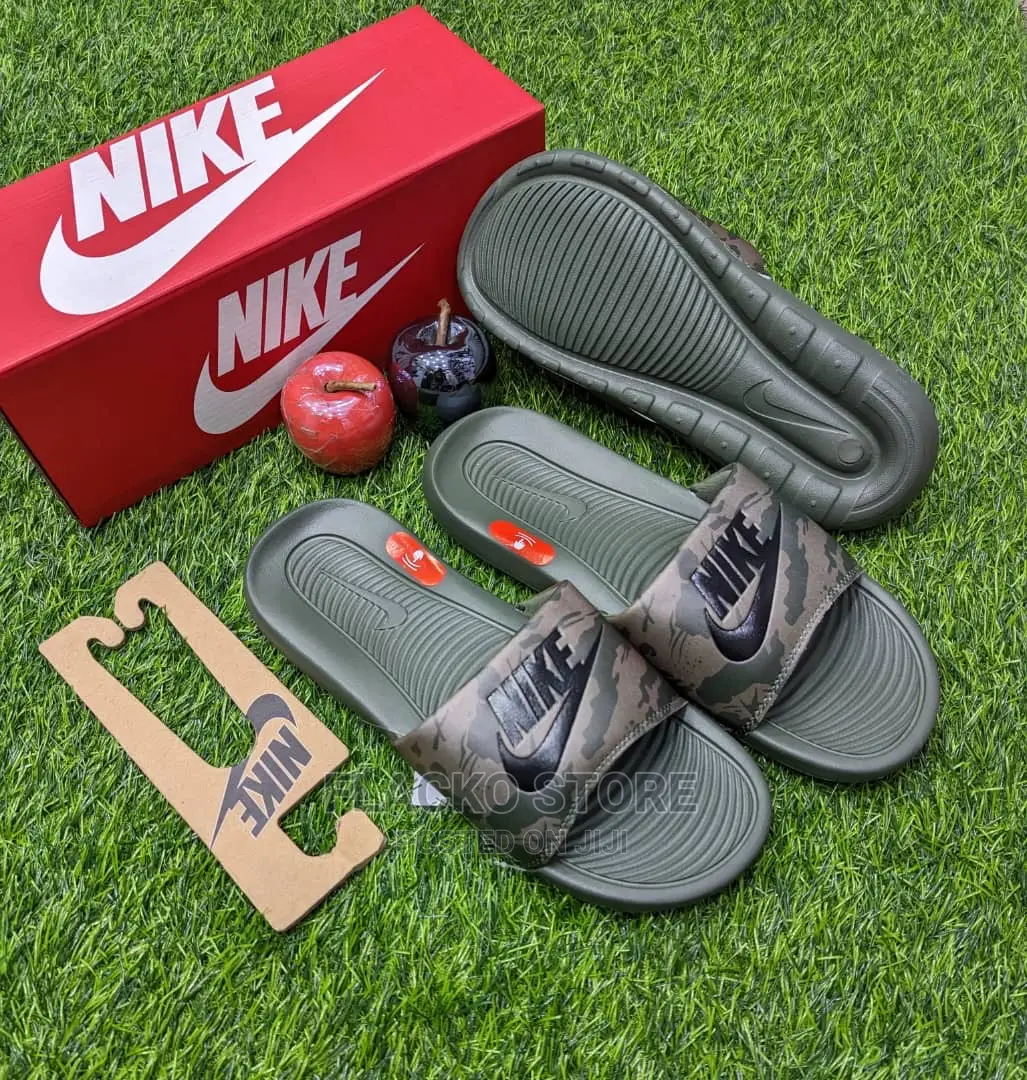 Original Nike Victori One Camo Slides in Lagos Island (Eko) - Shoes ...
