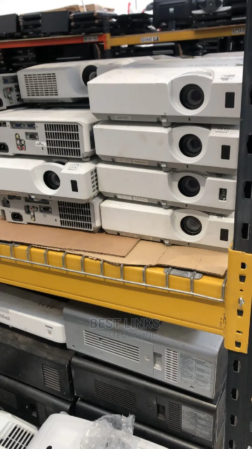 Hitachi Projector With Hdmi, USB and Vga Ports in Ikeja - TV & DVD ...