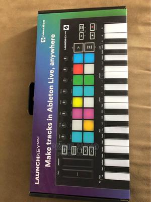 Novation Launch Key Mini Midi Keyboard Controller in Ojo - Musical ...