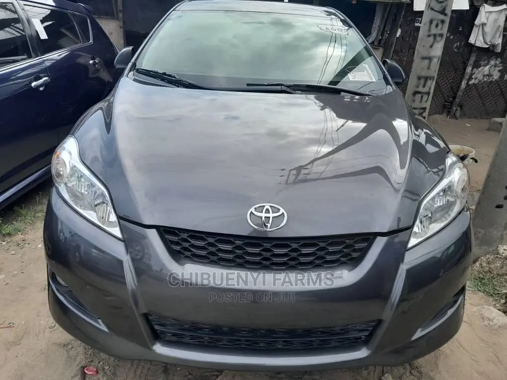 Toyota Matrix 2010 Gray in Apapa - Cars, Chibuenyi Farms Autos | Jiji.ng