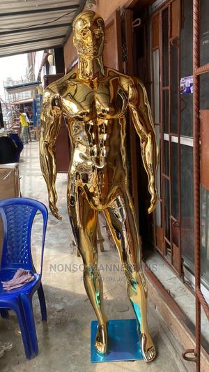 Huge Gold Male Mannequin With Face Dummy for sale - Nonso MANNEQUINS ...