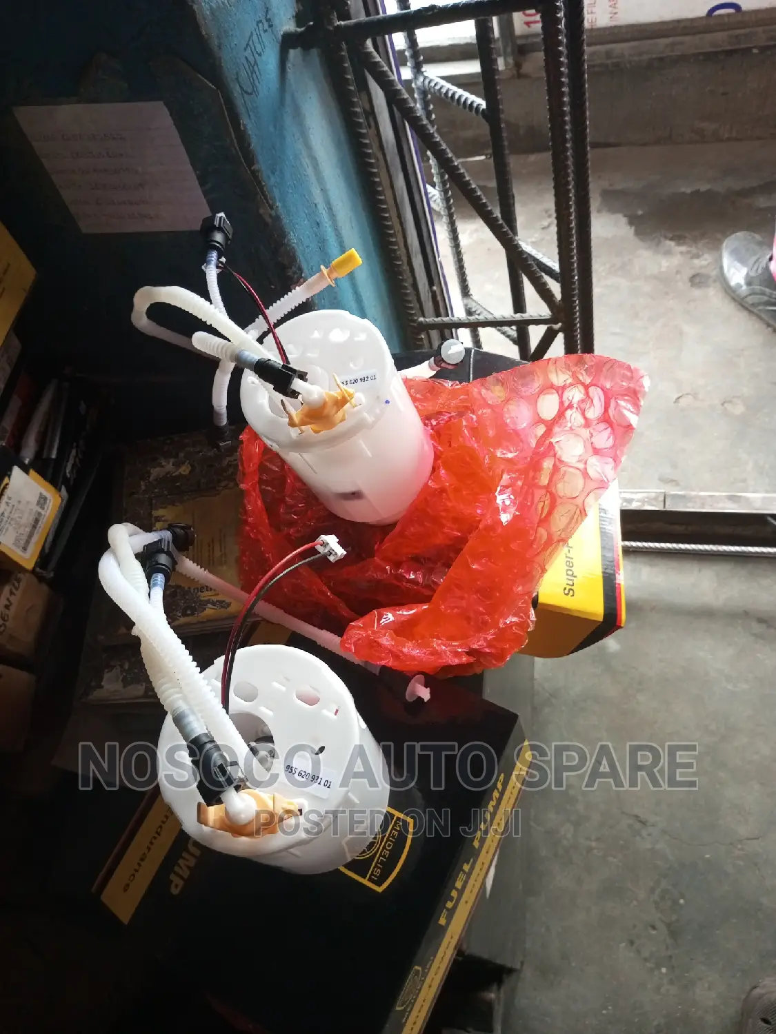 Fuel Pump Porsche Cayenne 2005 in Surulere - Vehicle Parts ...