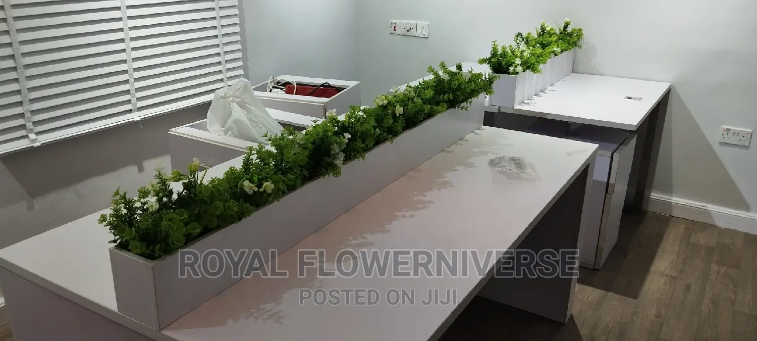 Office Table Top Flower in Agege - Garden Supplies, Royal Flowerniverse ...