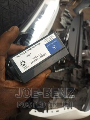 Mercedes ml350 auxiliary battery store