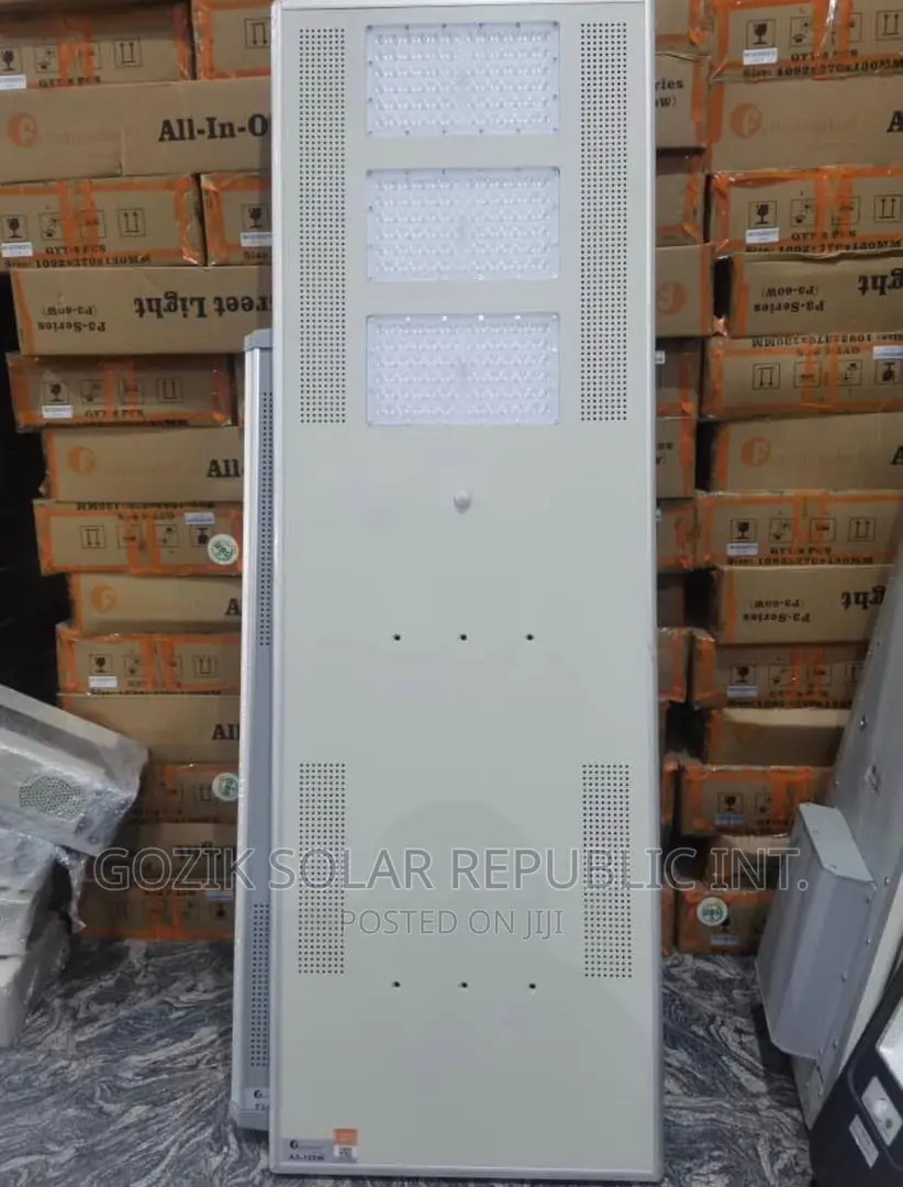 D2 100W Felicity Soalr All in One Street Light in Ojo - Solar Energy ...