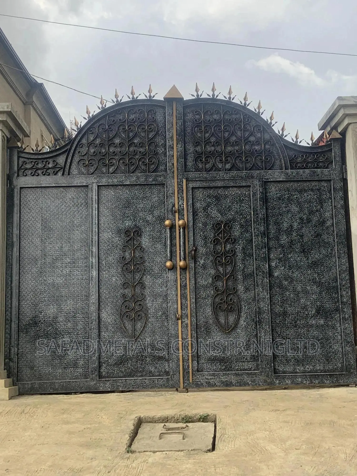 Arc Design Gate for sale - safadmetals Constr.NigLtd Price: ₦ 2,500,000 ...