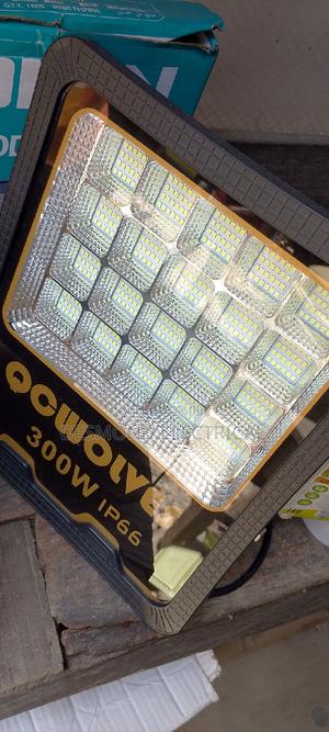 300 Watts Solar Flood Light Available in All Sizes for sale - DESMOND ...