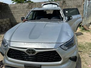 Toyota Highlander Windscreen Glass 2020 Available in Victoria Island ...