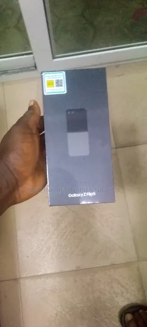 Samsung Galaxy Z Flip 5 in Nigeria for sale | Prices on Jiji.ng