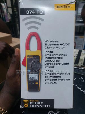 Fluke 374FC True-RMS AC-DC Clamp Meter in Ojo - Measuring & Layout ...