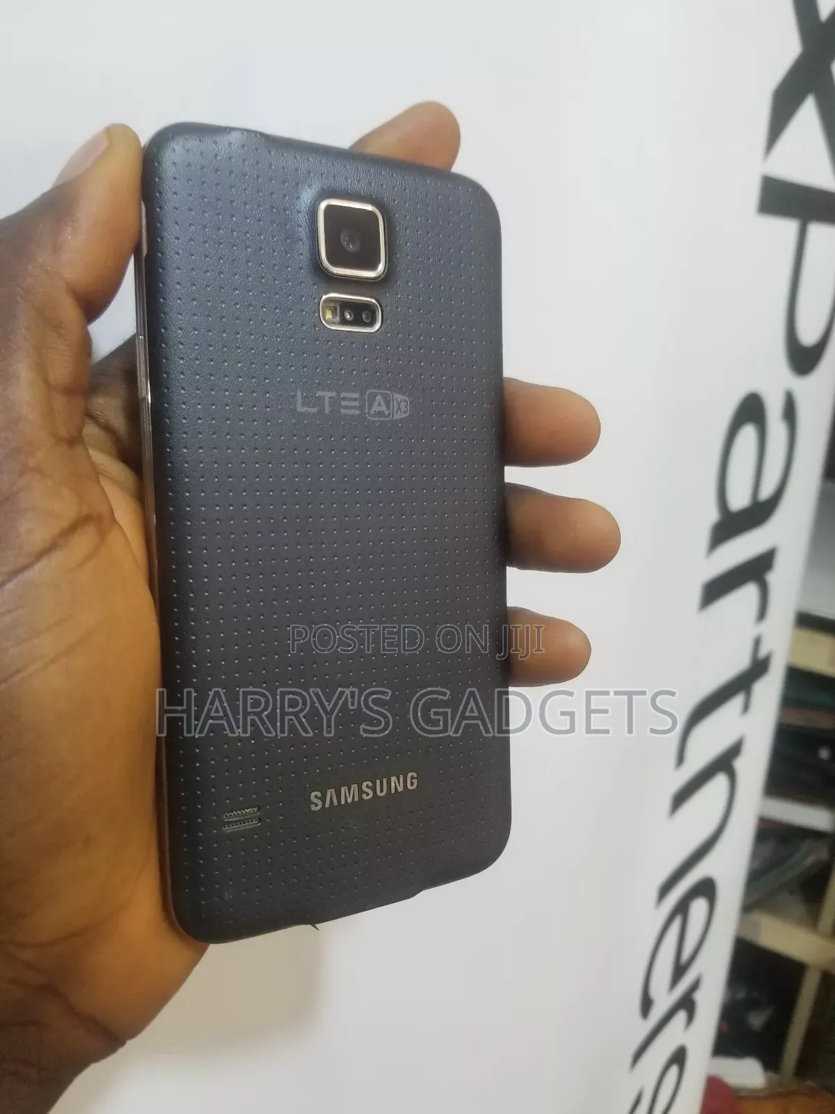 Samsung Galaxy S5 LTE-A G906S 32 GB Black in Benin City - Mobile Phones, Harry John | Jiji.ng