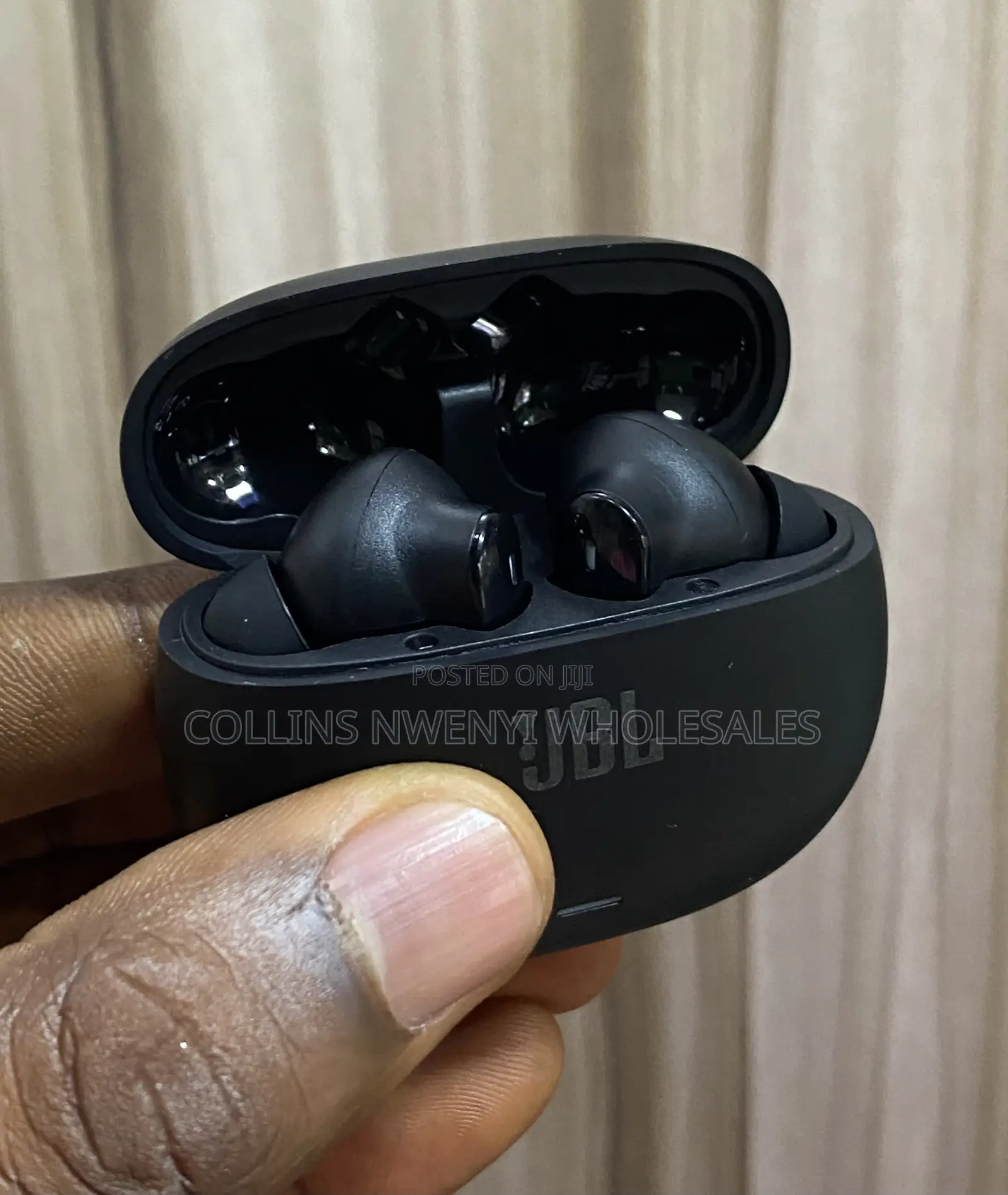 Jbl Earpod in Ikeja - Headphones, Collinkz Mobile Wholesales | Jiji.ng