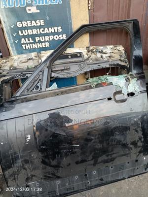 Front Door Left Side Range Rover Vogue 2020 in Mushin - Vehicle Parts ...