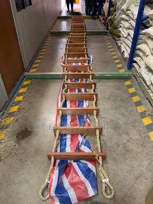 Marine Pilot Ladder / Embarkation Ladder 9 Meters 12meters in Port ...