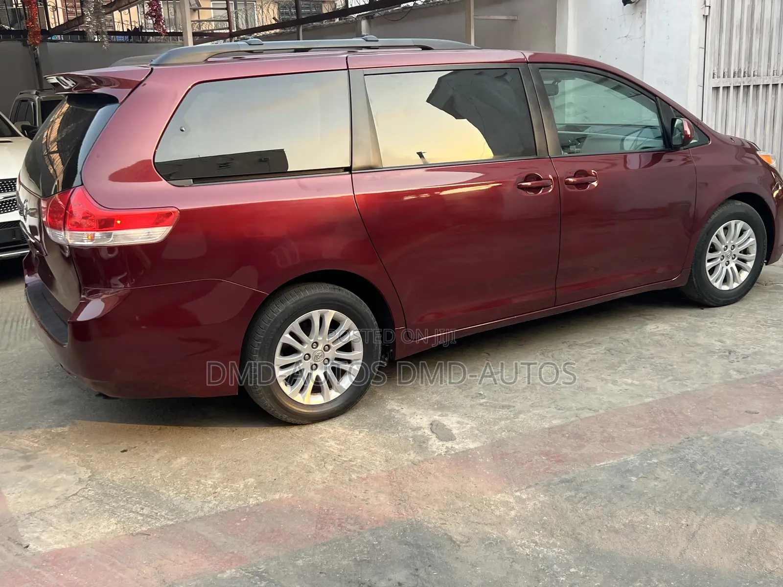 Toyota Sienna 2015 Red in Ikeja - Cars, Dmd-autos Dmd-autos | Jiji.ng
