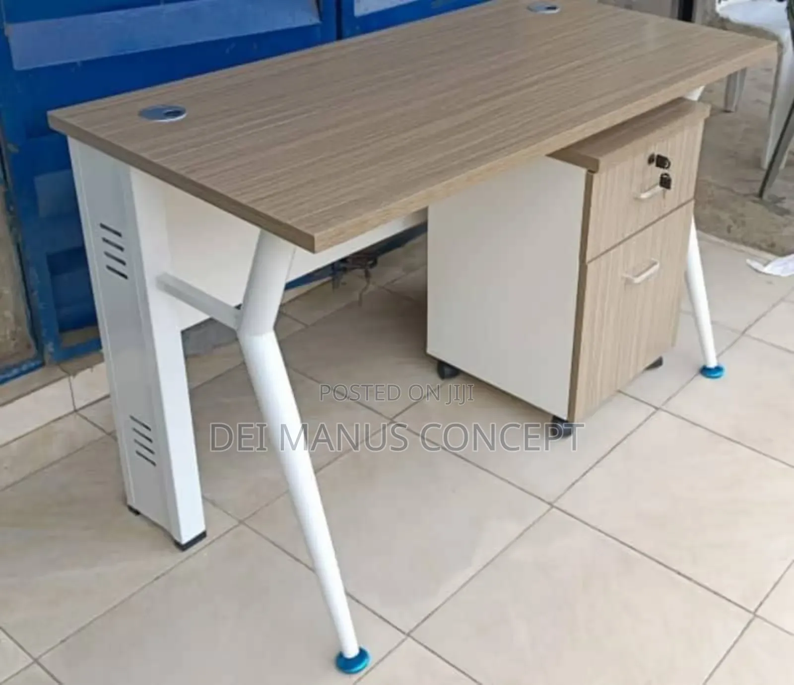 1.4 Meters Office Table in Ikeja - Furniture, Dei Manus Concepts | Jiji.ng