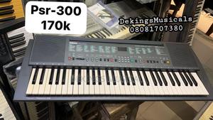 Yamaha PSR 300 61 Keys Portable Keyboard Touch Sensitive in Ojo ...