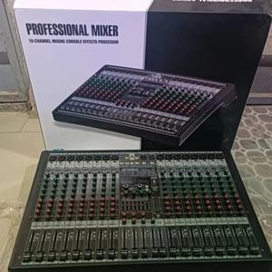 Original 16 Channel Professional Yamaha Mixer in Ojo - Audio & Music ...