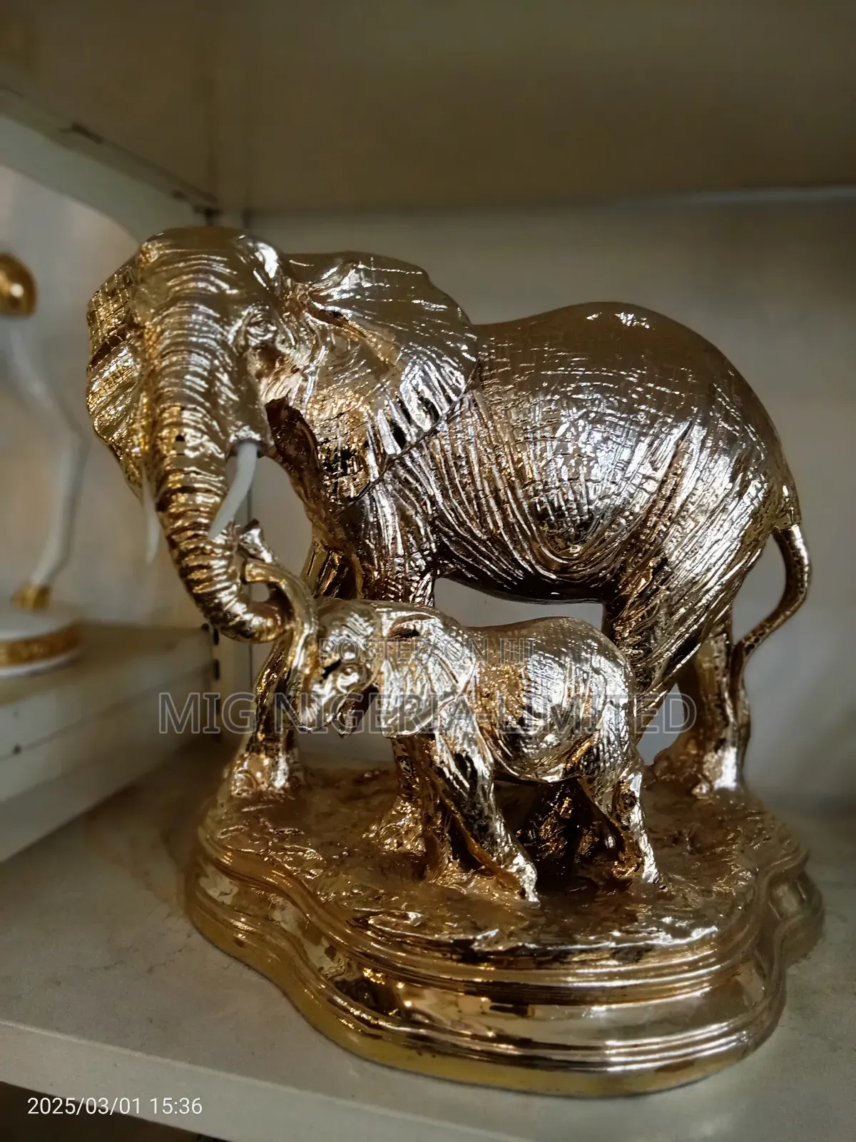 2 In1 Gold Elephant Figurine Centre Piece Decorations 30x33cm in Yaba ...