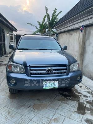 Toyota Highlander Limited V6 2005 Blue in Port-Harcourt - Cars, Efa Bassey | Jiji.ng