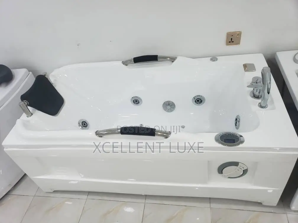 150x75cm Single Jacuzzi in Orile - Plumbing & Water Systems, Xcellent ...