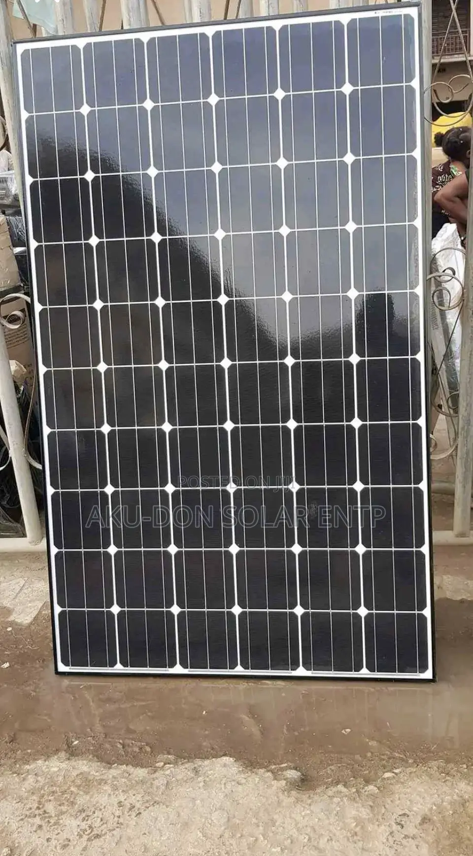 350watts 60cells Original Canadian Mono Solar Panels Blackframe in ...