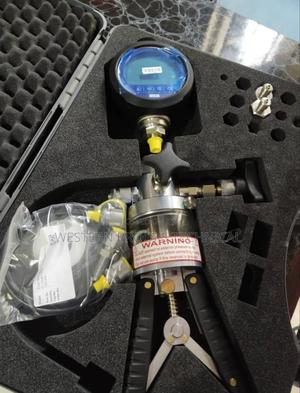Wika Hydraulic Hand Test Pump for sale - WESTERN BROOKS TECHNICAL LTD ...