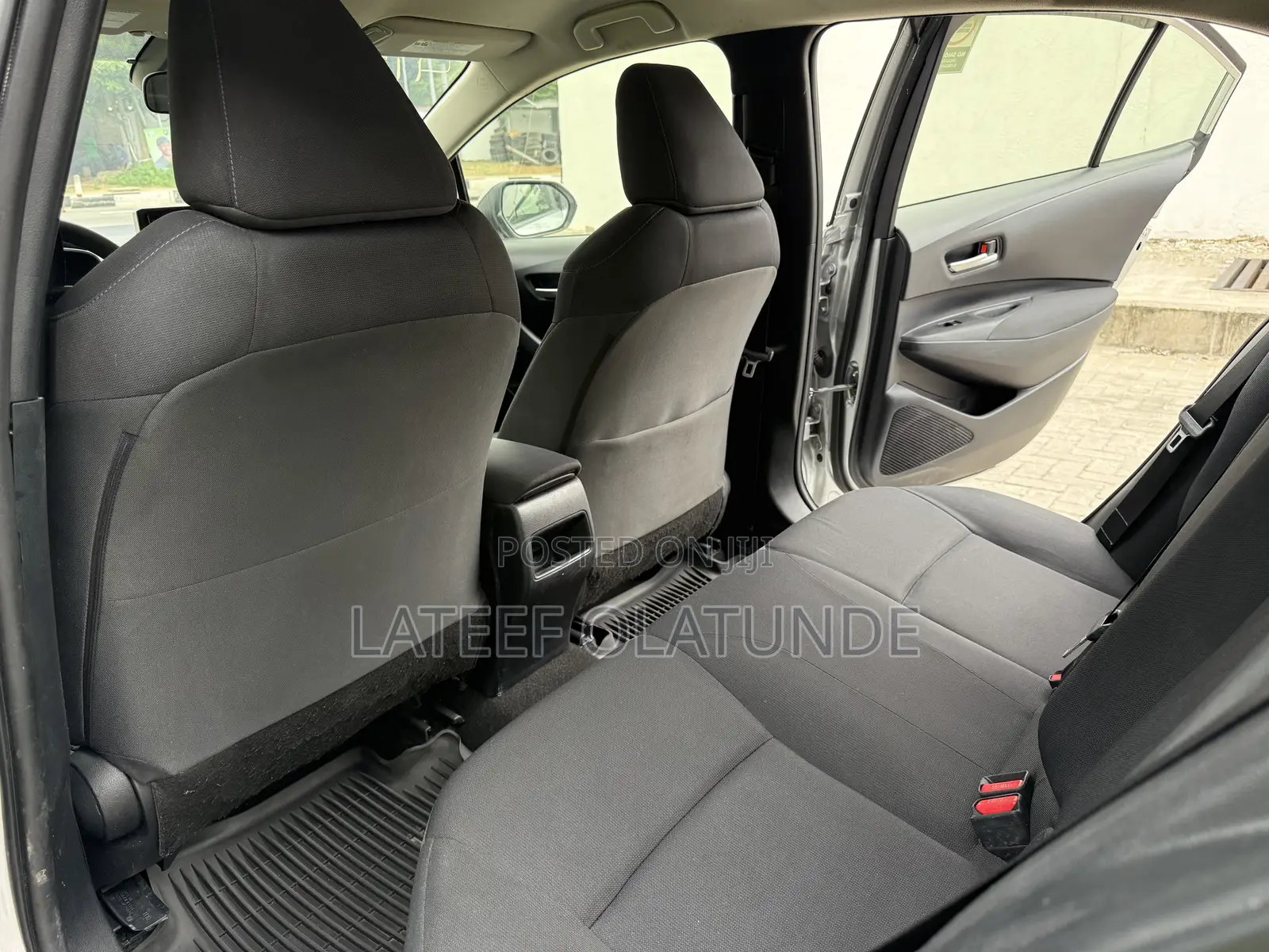 Toyota Corolla LE 2020 Silver in Ikoyi - Cars, Lateef Olatunde | Jiji.ng