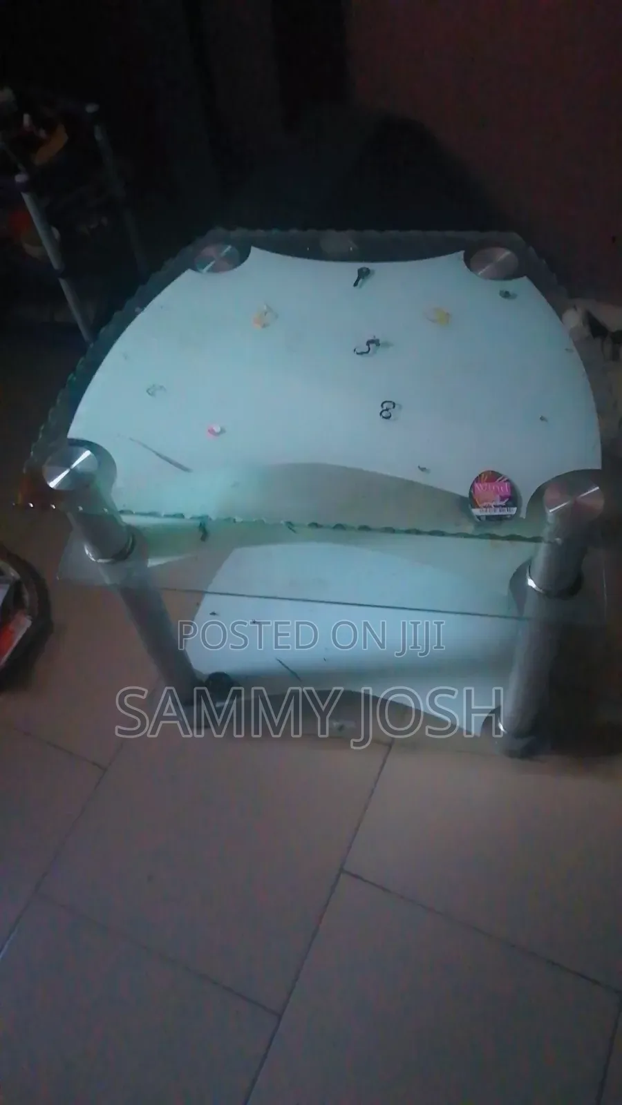 Quality Glass Tv Stand in Port-Harcourt - Furniture, Sammy Josh | Jiji.ng