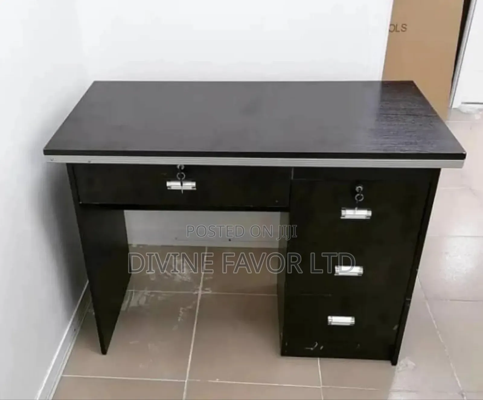 Compact Office Desk for Small Spaces 1 Meter in Ojo - Furniture, Divine ...