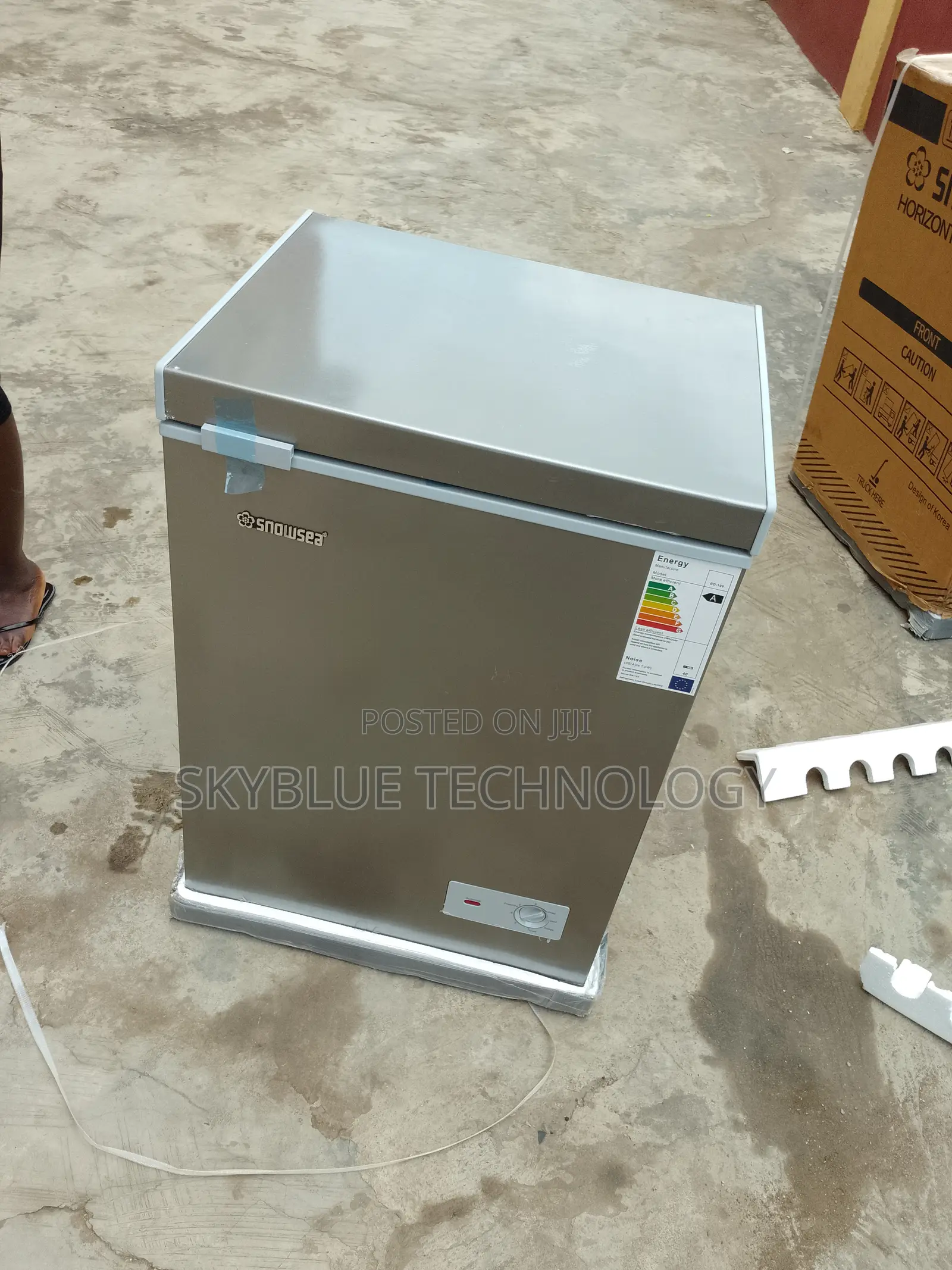 Snowsea Horizontal Chest Freezer 70l Silver in Surulere - Kitchen ...