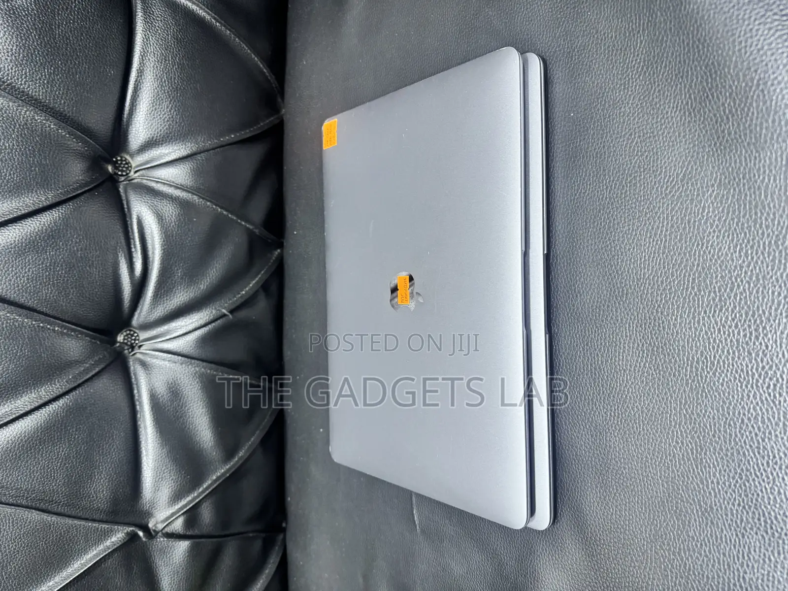 Laptop Apple MacBook Air 2020 M1 8GB Apple M1 SSD 256GB in Ikeja ...