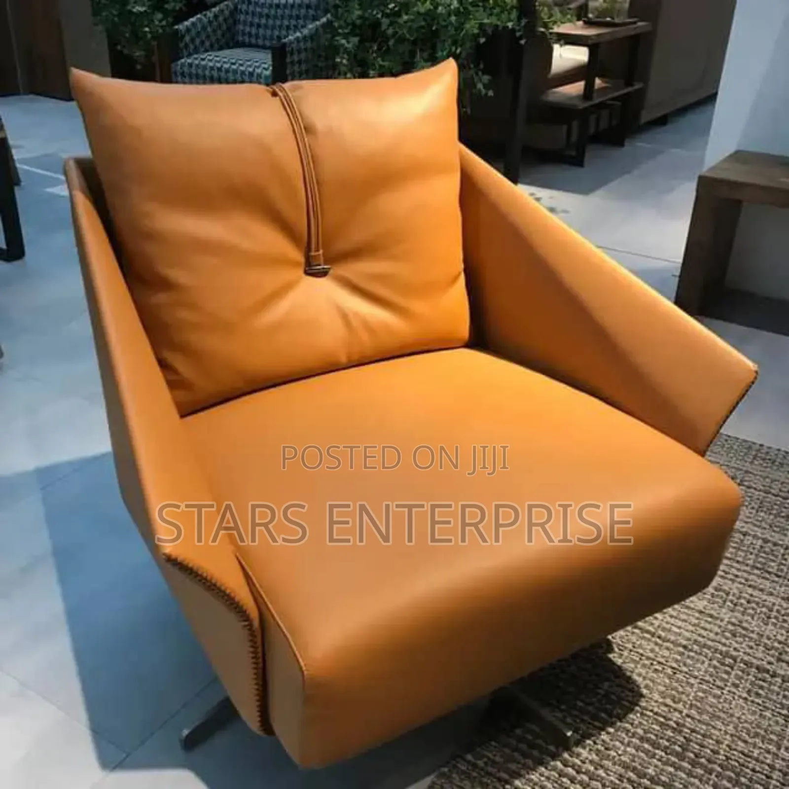 Single Sofa Chair / Twist and Turn Chair in Ikotun/Igando - Furniture ...