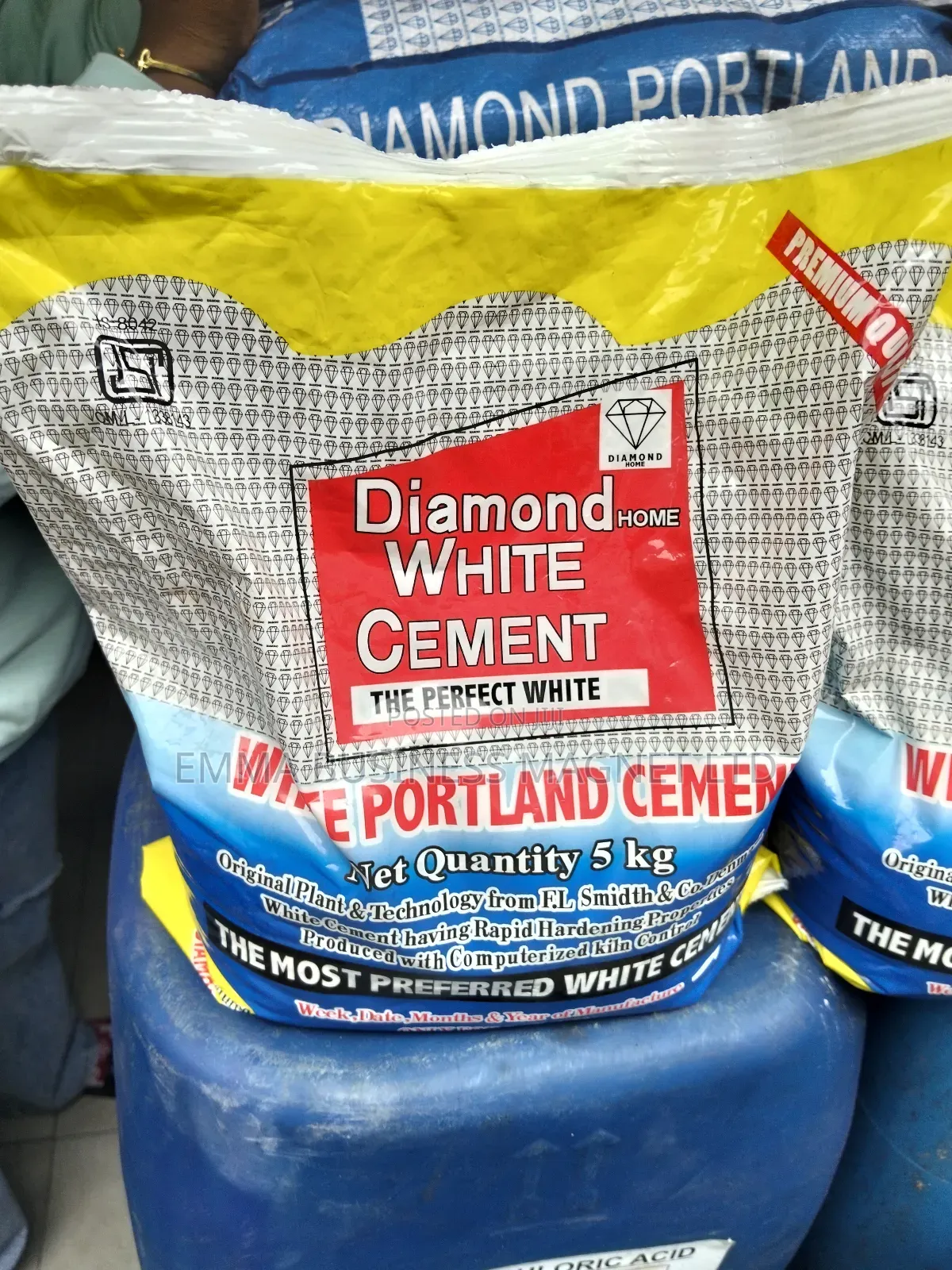 High Quality Diamond White Cement in Orile - Building Materials ...