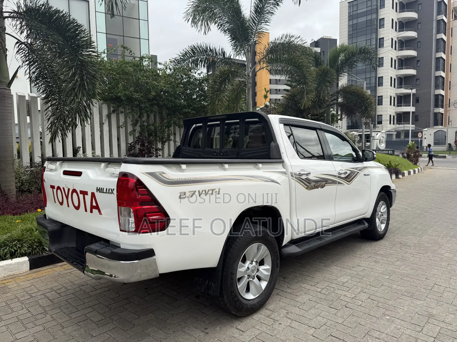 Toyota Hilux Revo Double Cab Petrol 2.7 AWD 2017 White in Ikoyi - Cars ...