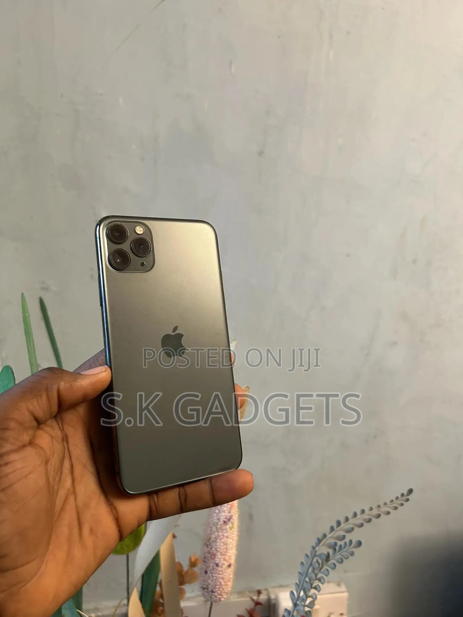 Apple iPhone 11 Pro Max 64 GB Gray in Ikeja - Mobile Phones, Akags ...