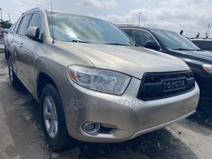 Toyota Highlander 2008 Gold in Apapa - Cars, Ejima Motors | Jiji.ng