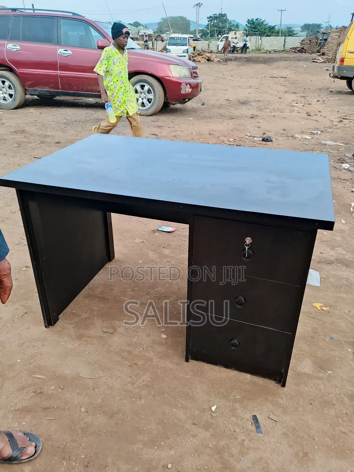 Office Table in Lugbe District - Furniture, Salisu Shehu | Jiji.ng