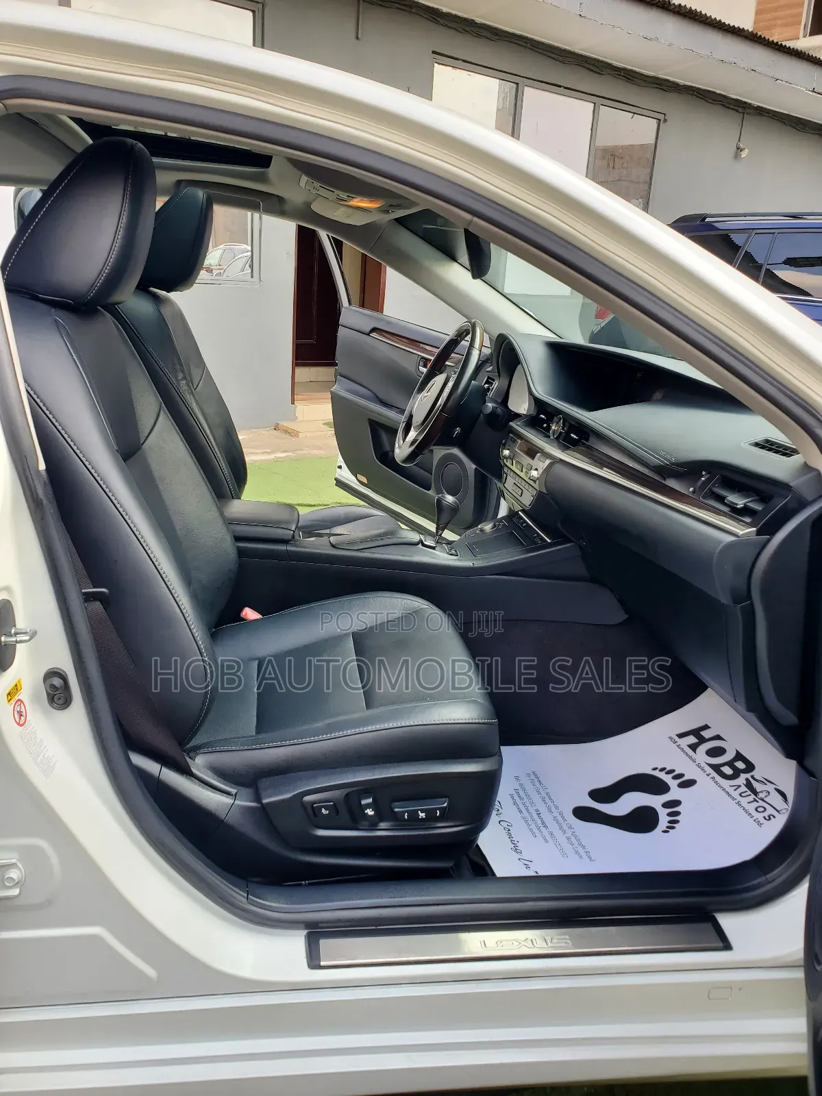 Lexus ES 350 FWD 2013 White in Ikeja - Cars, Hob Automobile Sales Hob ...