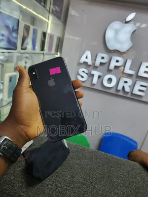 Apple iPhone XS Max 64 GB Black in Benin City - Mobile Phones, Arinze Ezimora | Jiji.ng