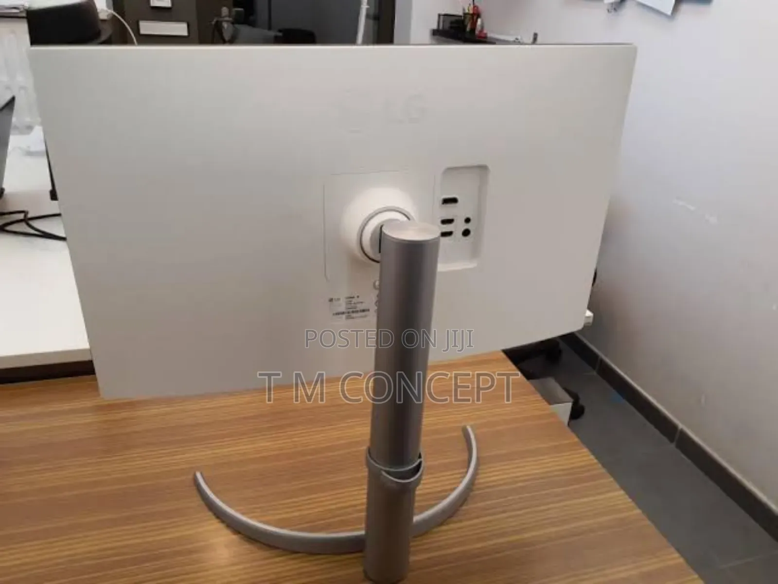 Lg Monitor + 4kdisplay in Ikeja - Computer Monitors, Sanusi Olayinka ...