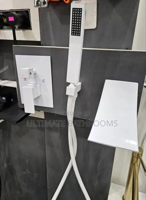 White Waterfall Conduit Bathtub Shower Mixer in Dei-Dei - Plumbing ...