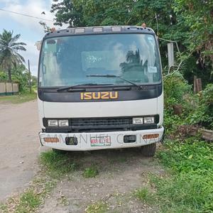 Isuzu Tow Truck Wrecker in Yaba - Trucks & Trailers, Emmanuel Chinaka ...